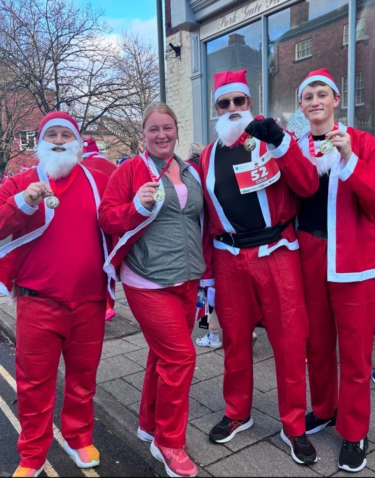 Oswestry Santa Run! - Allenby Douglas